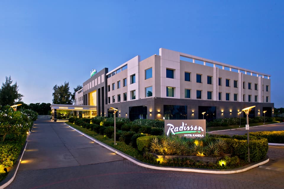 Carlson Hotels - Book Online Carlson Hotels in India at Yatra.com