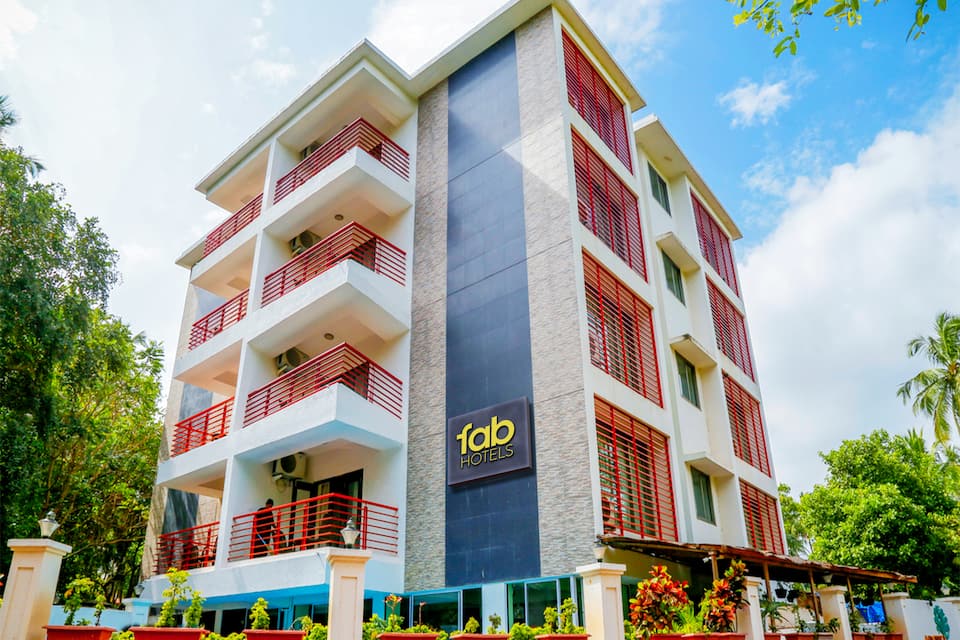 Book Fab Hotels in India Online at Yatra