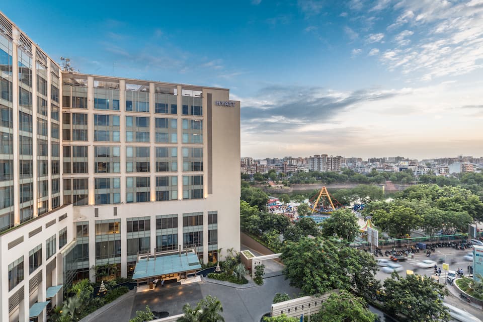 Hyat - Book Online Hyat in India at Yatra.com