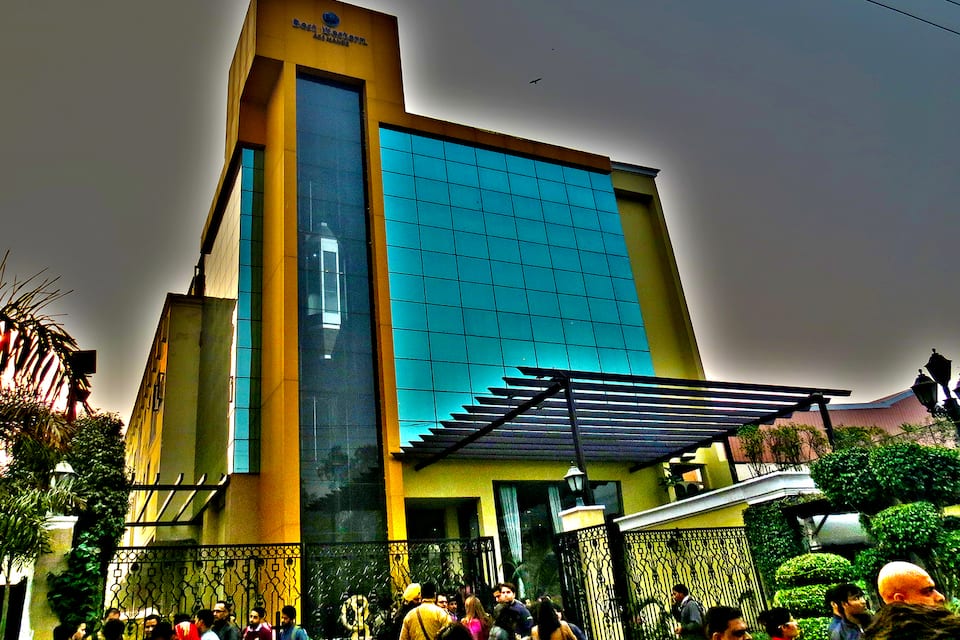 Radisson Blu Towers Kaushambi Delhi NCR - Ghaziabad