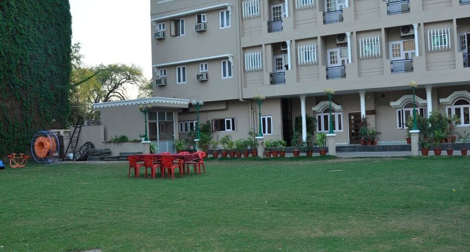 Hotel Raj Residency Harda Price, Reviews, Photos & Address