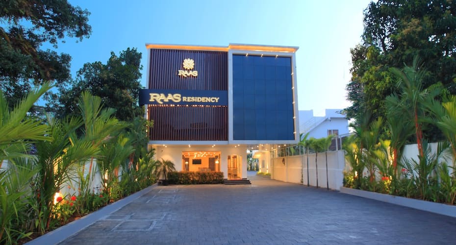 Raas Residency Cochin Price, Reviews, Photos & Address