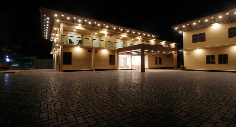 Treebo Grand Vistara Airport Suites Ernakulam Price, Reviews, Photos ... Treebo Grand Vistara Airport Suites Ernakulam Price, Reviews, Photos ...