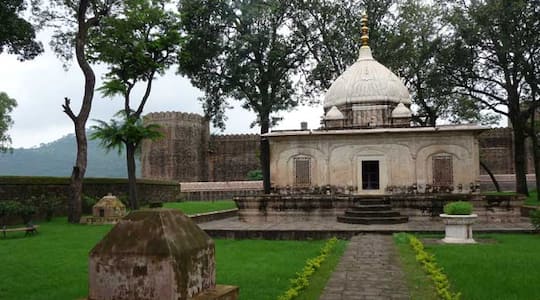 Book Ramnagar Fort Entry Tickets Online, Buy Online Tickets Now!