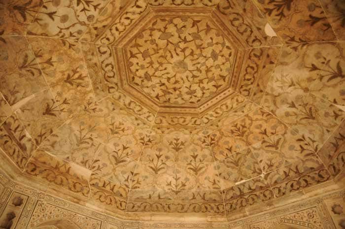 Agra Fort - History, How to Reach, Timings & Online Ticket Booking