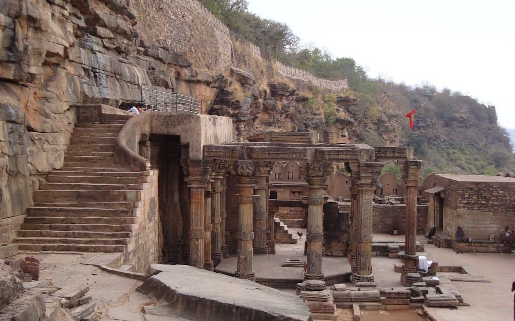 Book Kalinjar Fort Entry Tickets Online, Buy Online Tickets Now!