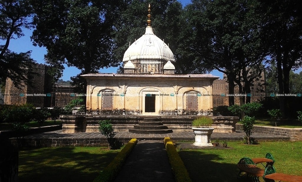 Book Ramnagar Fort Entry Tickets Online, Buy Online Tickets Now!