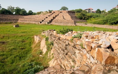 Surajkund Lake - One of the Top Attractions in Faridabad, India - Yatra.com