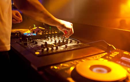 Last Concert Cafe in Houston Best Spot to Hangout at Night in Houston ...