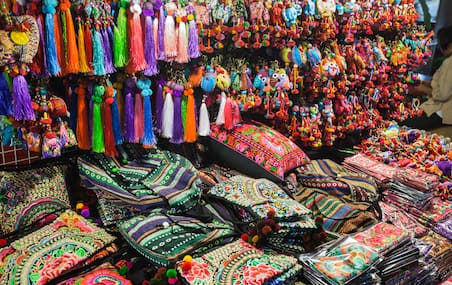 Sindhi Market in Ahmedabad, Complete Shopping Guide at Sindhi Market ...