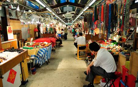 Jade Market in Hong Kong, Complete Shopping Guide at Jade Market Hong ...