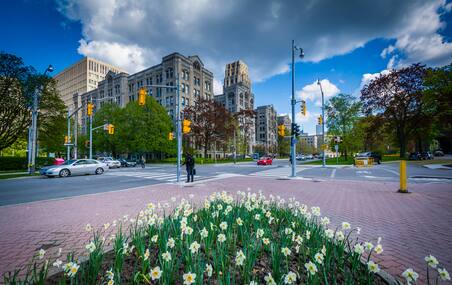Queen Street West - One of the Top Attractions in Toronto, Canada ...