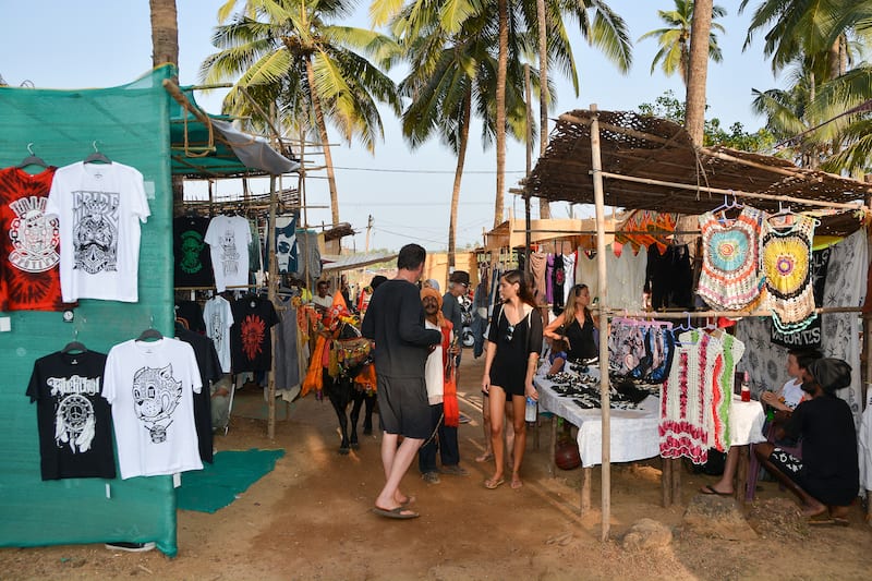 Reasons Shopping At Anjuna Flea Market In Goa Is So Popular