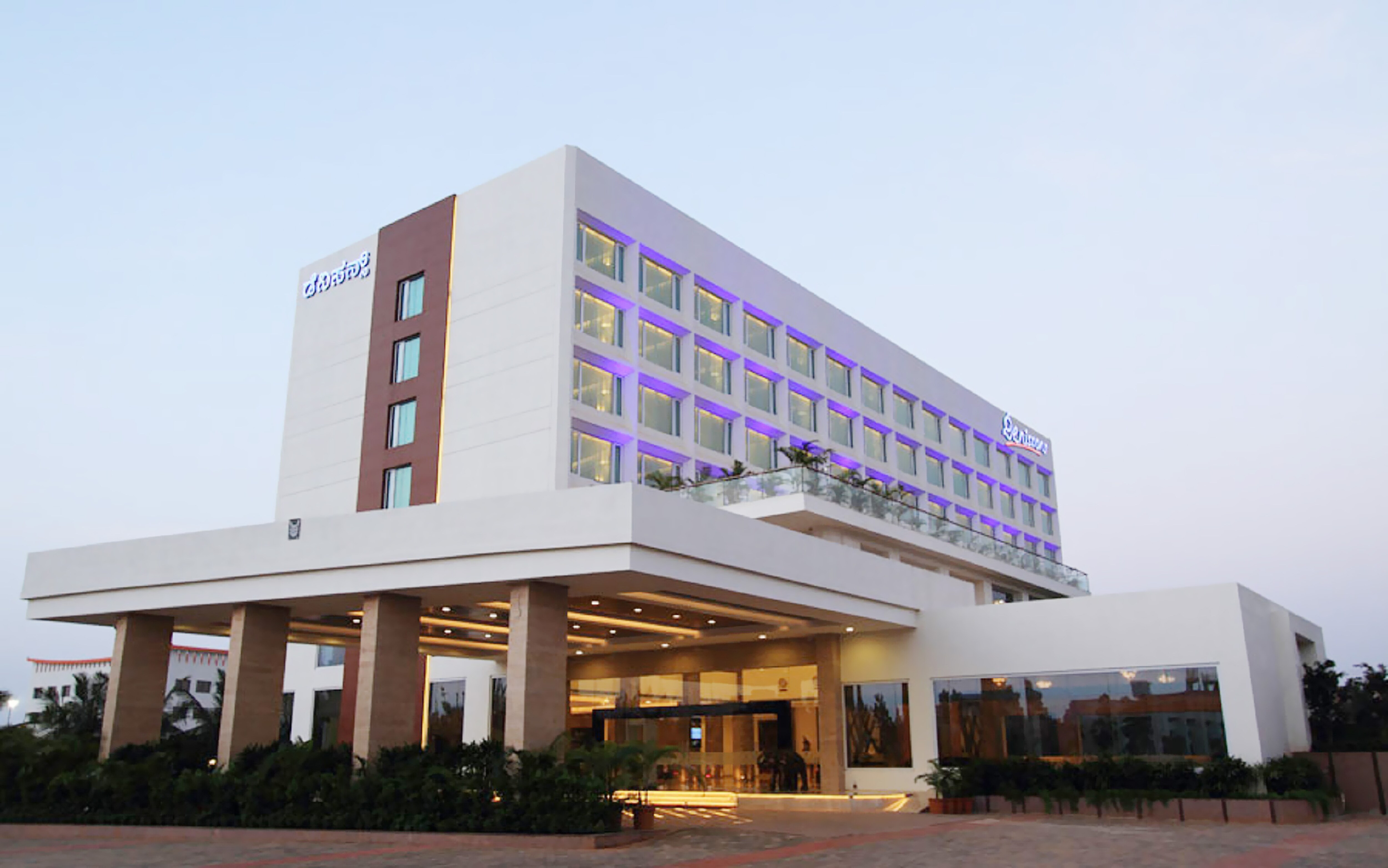Hubli Honeymoon tours, Best Honeymoon in Hubli - Yatra.com
