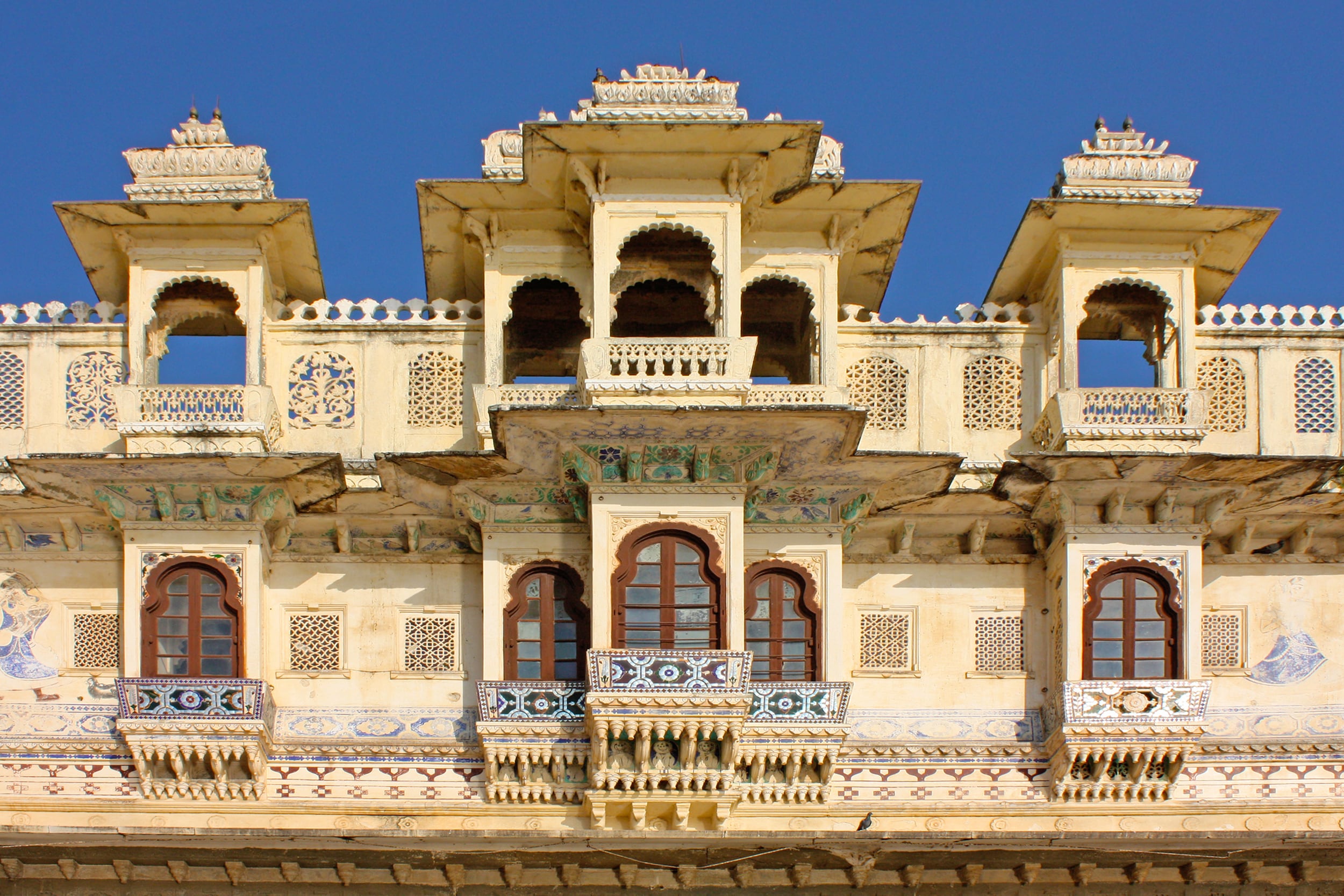 Places to Visit in Udaipur - Most Famous Udaipur Places to Visit - Yatra