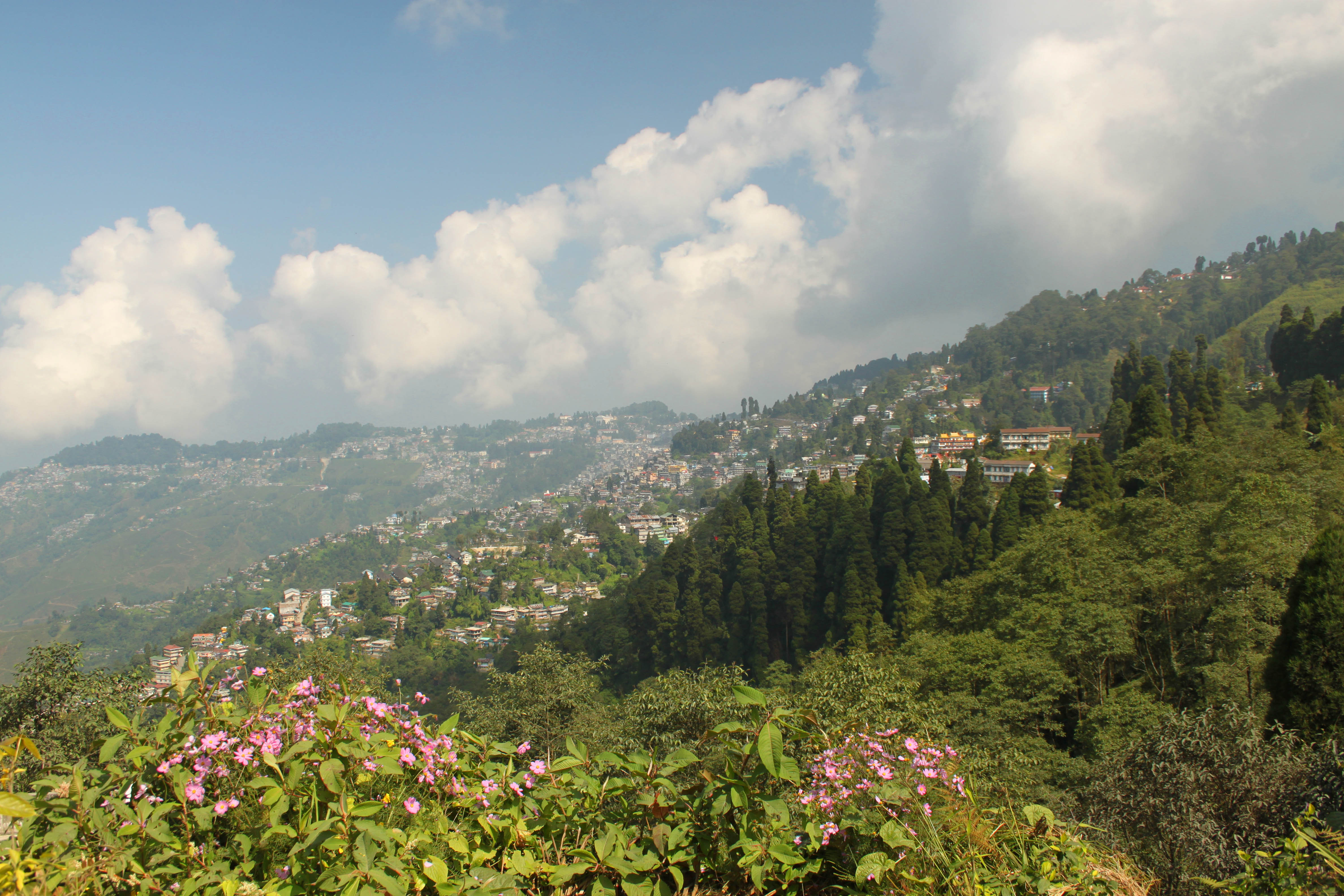 Batasia Loop - One of the Top Attractions in Darjeeling, India - Yatra.com