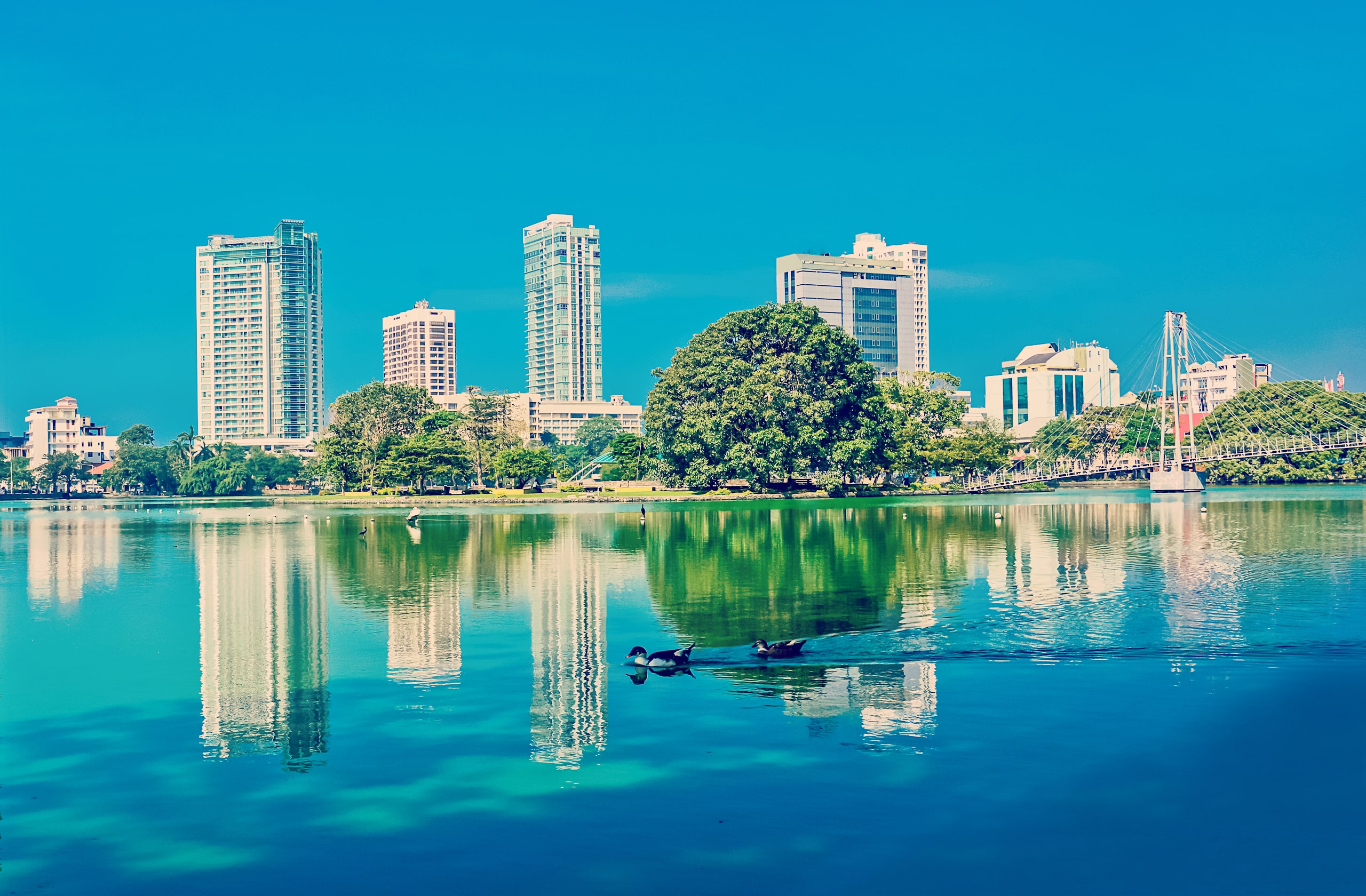 Beira Lake - One of the Top Attractions in Colombo, Sri Lanka - Yatra.com