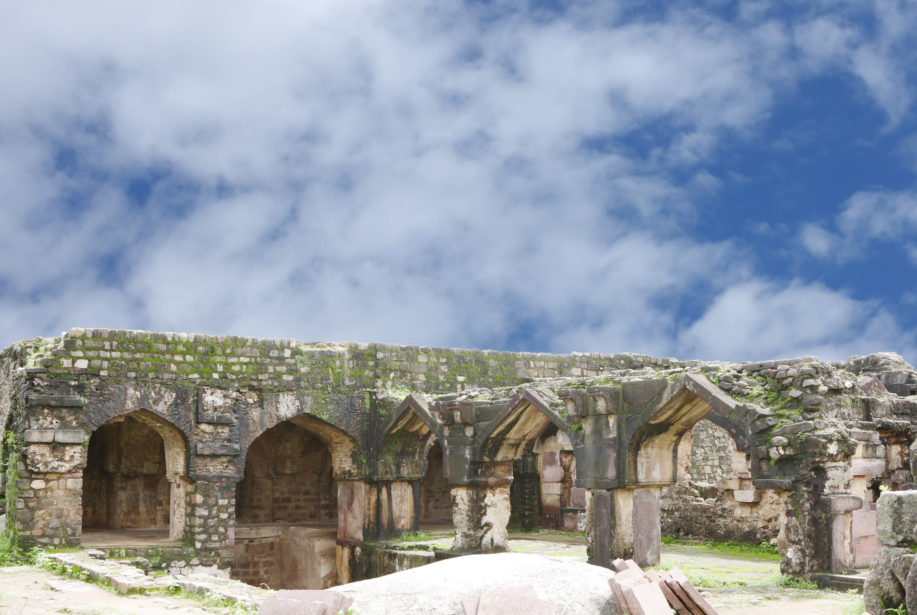 Places to Visit in Jabalpur - Most Famous Jabalpur Places to Visit - Yatra