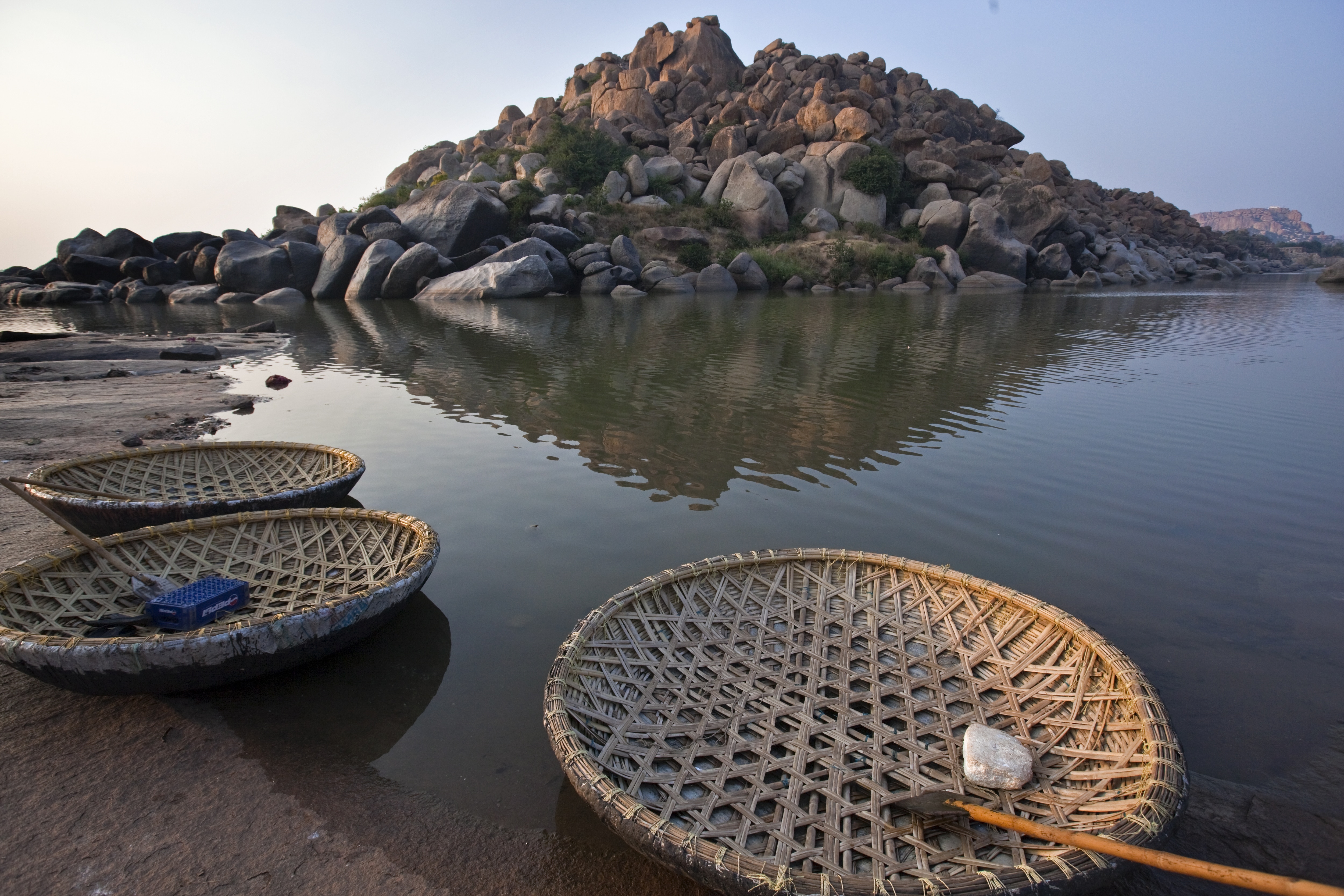 Coracle Ride At River Tungabhadra in Hampi - Every Detail You Need to ...