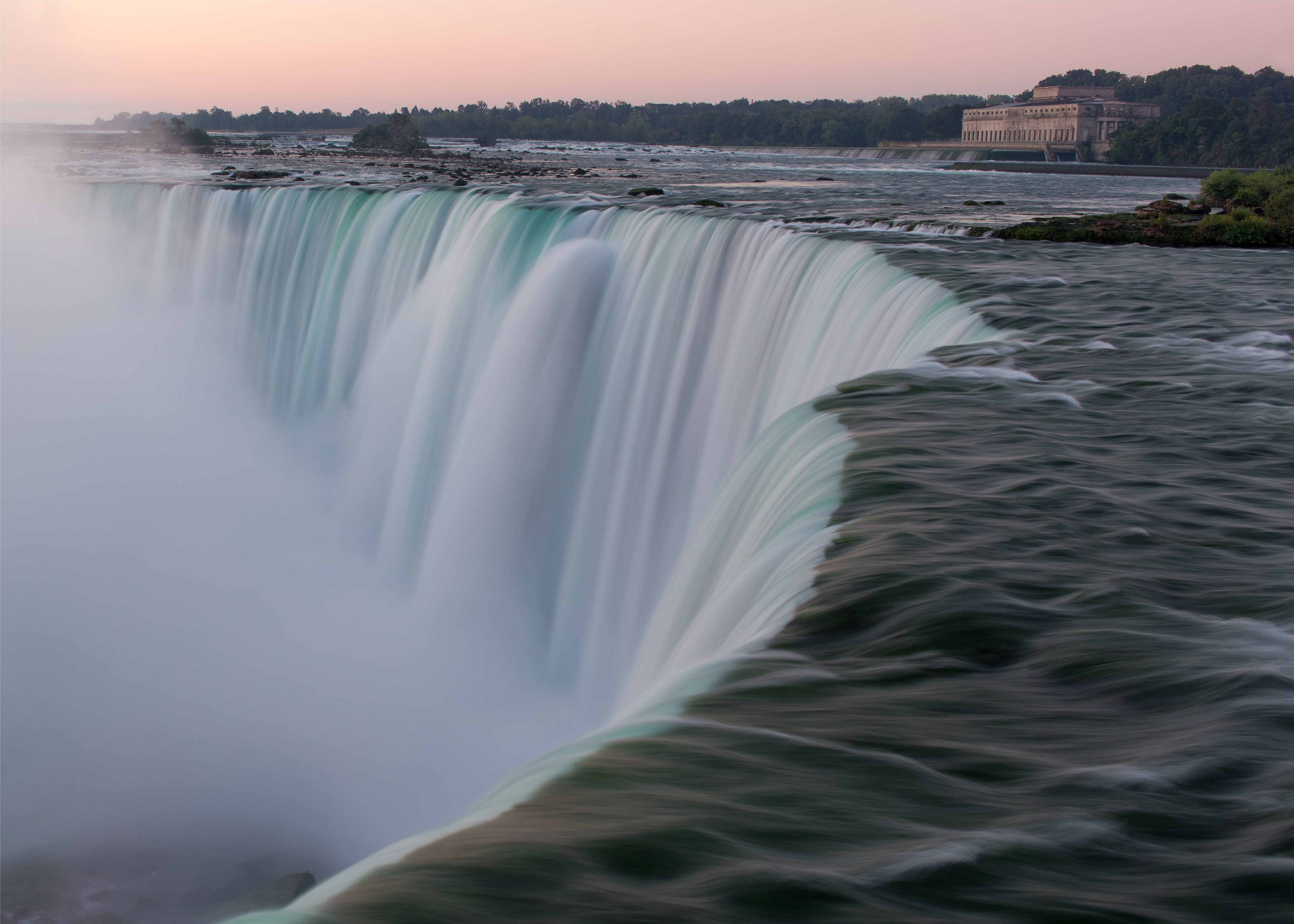 Table Rock - One of the Top Attractions in Niagara Falls, USA - Yatra.com